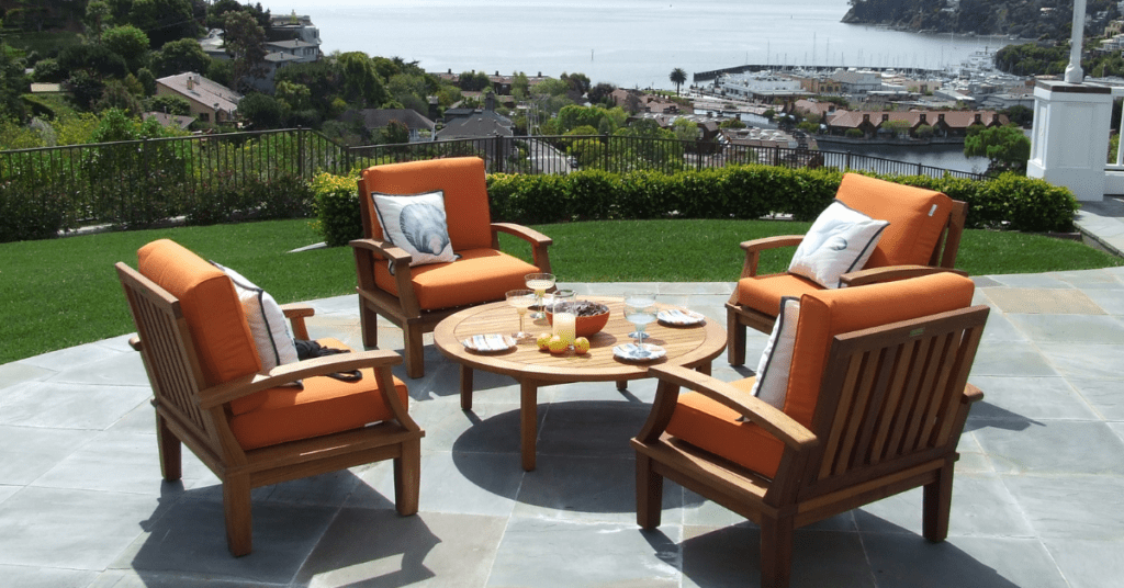 Your Guide to the Different Teak Finishes for Wooden Furniture